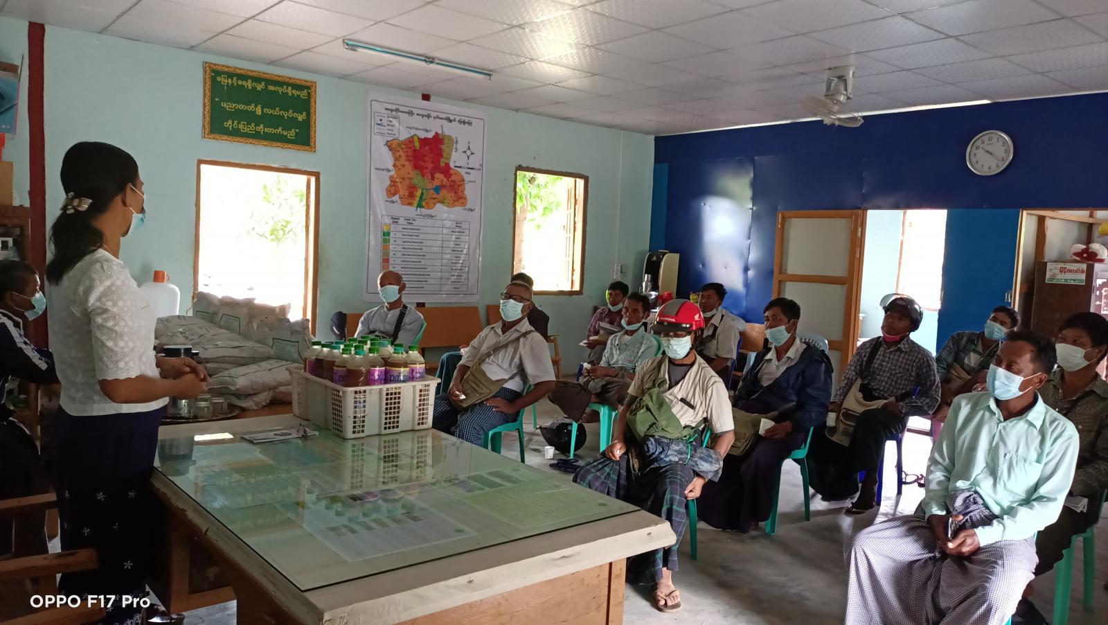 နတ်မောက်မြို့နယ် စိုက်ပျိုးရေးဦးစီးဌာနရုံးတွင် တောင်သူအသိပညာပေးသင်တန်းဖ